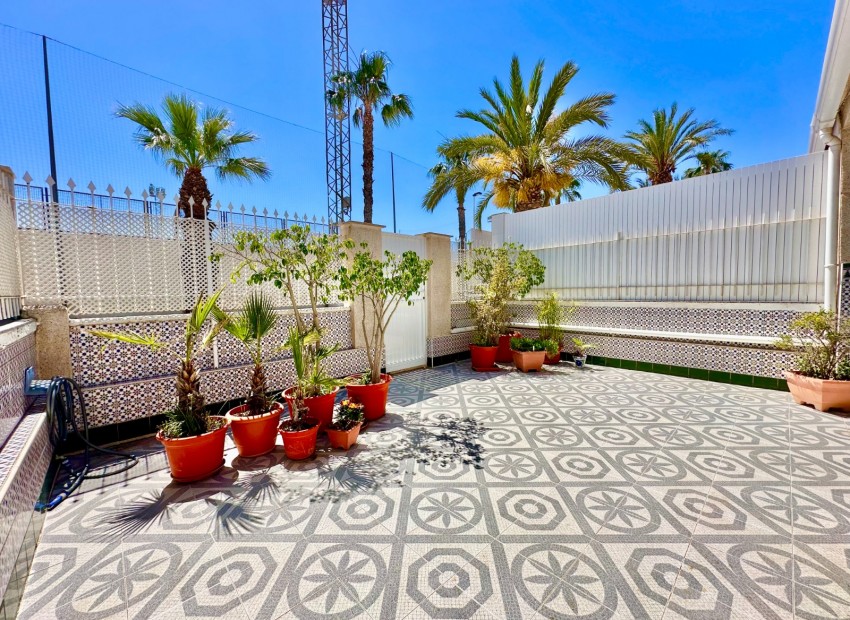 Planta baja de 3 habitaciones en venta en Lo Pagán